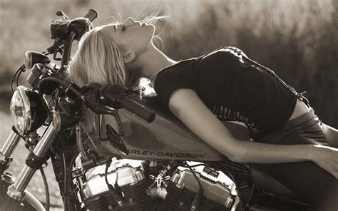 Motorcycle Photo Shoot Motorcycle Photography Bike Photo Pin Up