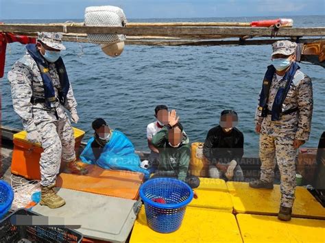 Bot Nelayan Indonesia Ditahan Ceroboh Perairan Negara Edisi 9