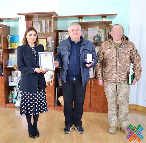 Голова Хмельницької облради Віолета Лабазюк відзначила волонтера Поділля News