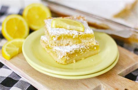 Delightfully Zesty Homemade Lemon Bars Recipe