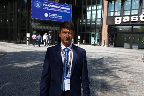 Лицево челюстни хирурзи