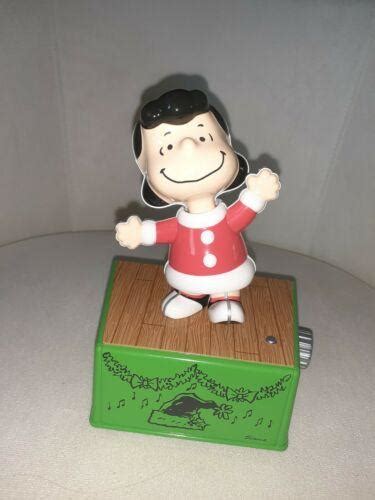 Peanuts Lucy Dancing Figure Hallmark Nwt 3761557733