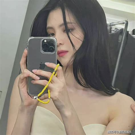 宣璐露脐装露出小俏皮，美腻！ 搜狐大视野 搜狐新闻