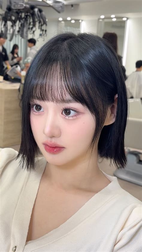 드레스먼 메이크업 민혜부원장 마무리까지 꼼꼼한 미네부 손길💕 촬영을 위한 도우인메이크업 입니다🫶 Douyin Douyinmakeup 위 포토폴리오는 다교