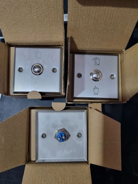 Self Locking Push Button Switch At Best Price In Gurgaon By Eminuss IT Solutions ID 2851514846648