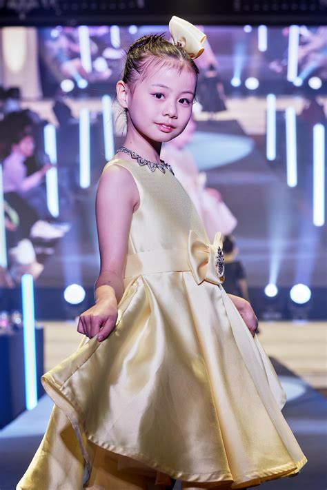 영드레스키즈 패션쇼 키즈모델 홍지윤 키즈 모델 아카데미