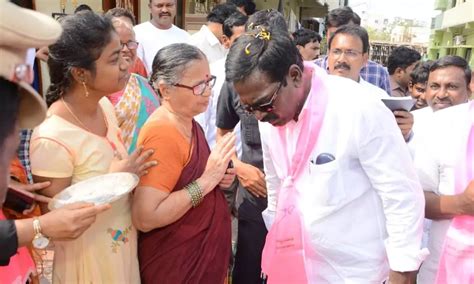 Transport Minister Puvvada Ajay Kumar Launches Vada Vada Puvvada Drive