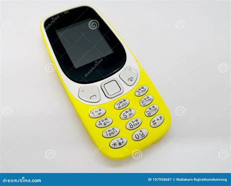 Telefono Cellulare Giallo Classico Concetto Di Comunicazione O Immagine