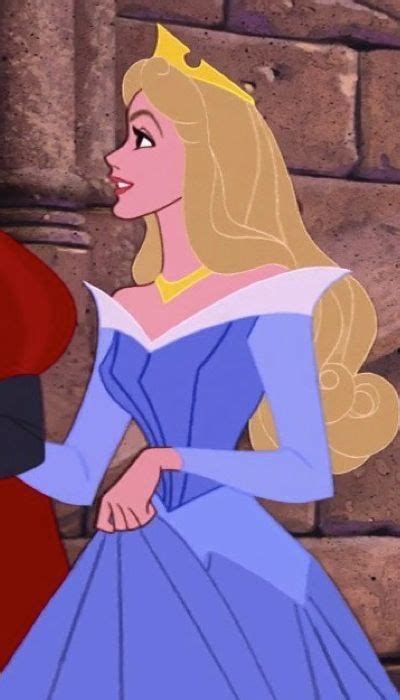 Pin De Chloe Carvalho En Aurora Screencaps Bella Durmiente Pinturas Disney Princesas