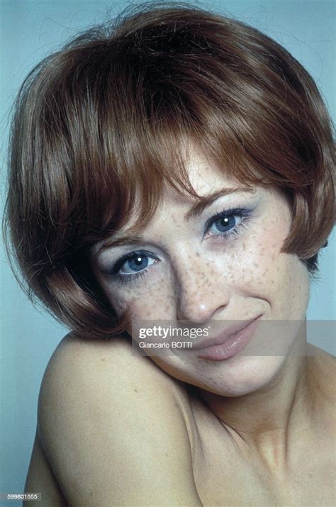 Portrait De Lactrice Marlène Jobert Circa 1960 En France