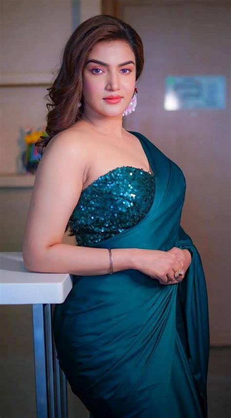 130 Best Honey Rose Ideas Honey Rose Beautiful Indian Actress Curvy