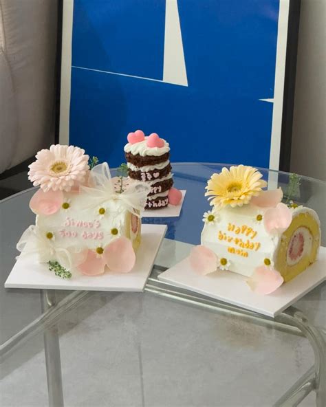 91 ➿ 성수케이크 생화케이크 롤케이크 웨딩케이크 Sept1cake • Instagram Photos And Videos