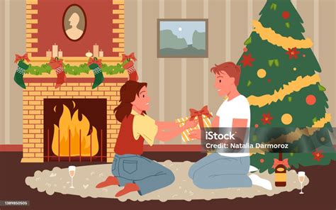 만화 남자와 여자는 벽난로 근처 선물 상자와 바닥에 앉아 사람들은 축제 전나무 배경과 가정 거실에서 축하 행복한 가족 벡터 일러스트의 크리스마스 교환 선물 배경 주제에 대한