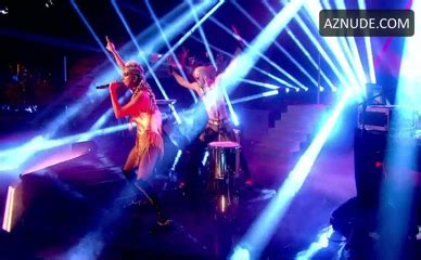 Jennifer Lawrence Sexy Scene In The Graham Norton Show AZNude