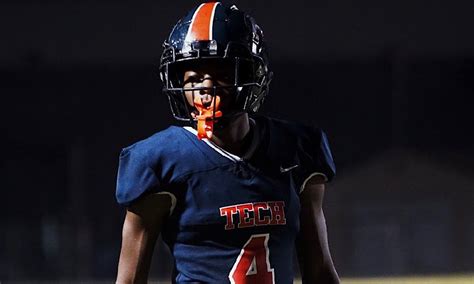 Alabama Football Offers Speedy Florida Wr Santonyo Isaac