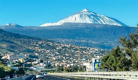 El Teide Amanece Con Una Fina Capa De Nieve