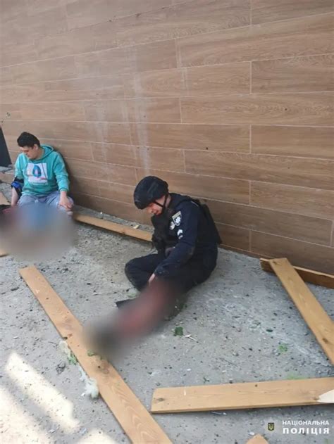 Подвійний удар Росії по Харкову і області Десять загиблих цивільних серед них вагітна Bbc