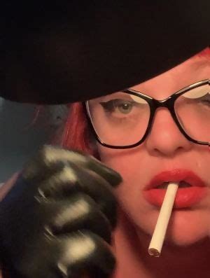 Red And Black Reddit NSFW