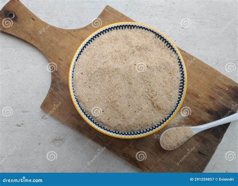 Physillium Husk Powder In Bowl For Healthy Digestion Stock Image Image Of Drink Circle 291259857