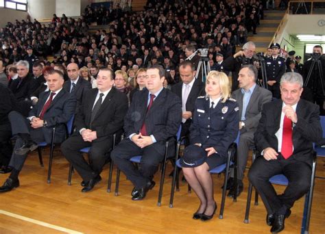 Промоција 4 класе Центар за основну полицијску обуку Сремска Каменица