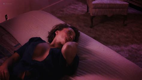 Carmen Ejogo Hot Sexy And Some Sex The Girlfriend Experience S E Hd P