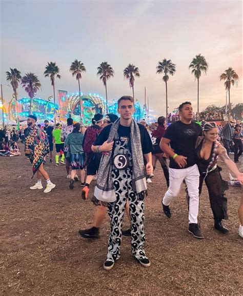 Clay On Instagram When In Doubt We House It Out Edc Orlando