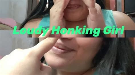 Loudy Honking Girl Martinamendes Clips4sale