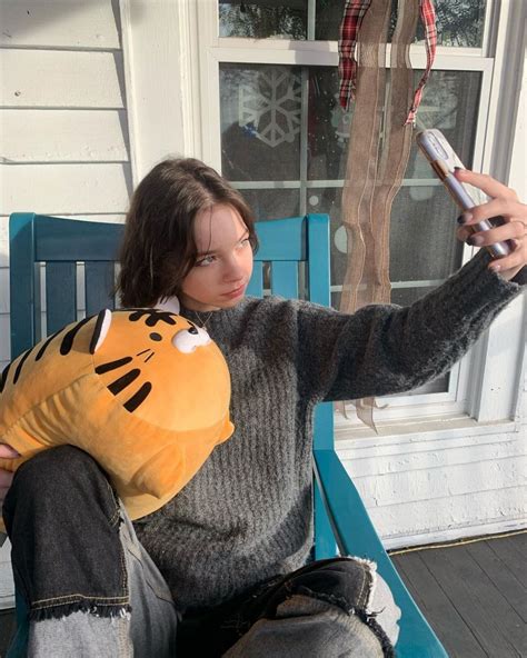 Emma Myers Style Clothes Outfits And Fashion Celebmafia