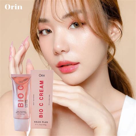 Orin รักแร้ขาว Orin รักแร้ขาว Added A New Photo