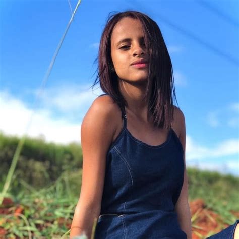 Bruna Santos Fsantos Bruna • Threads Say More