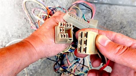 Как вынуть провод из разъема проводки авто Простой способ Youtube