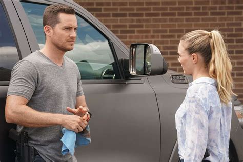 How Chicago Pd Wrote Off Jesse Lee Soffers Jay Halstead