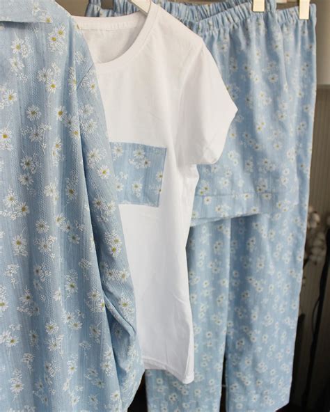 ОДЯГ ДЛЯ ДОМУ ТА СНУ ПІЖАМИ ФАРТУХИ Батист це 100 бавовна фактурна мʼяка та приємна до