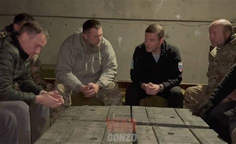 Турчак встретился с депутатами добровольцами которые отправились в зону СВО