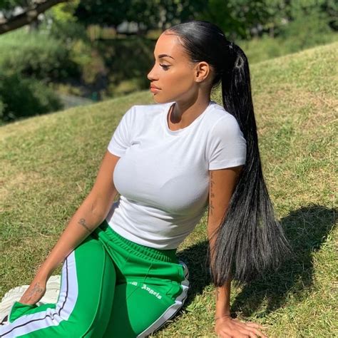 Fanny Neguesha Picture