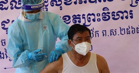 ខេត្តព្រះវិហារបើកយុទ្ធនាការចាក់វ៉ាក់សាំងការពារជំងឺកូវីដ ១៩ដូសទី៣