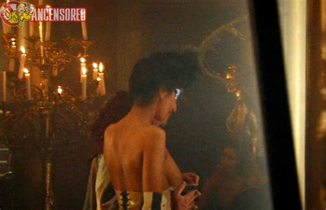 Naked Jessica Reavis In Tempesta