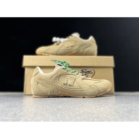 ของแท ้ 100 Miumiu X New Balance Nb Miu Miu Co Branded รองเท ้ าผ ้ า