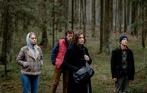 Сериал «Топи 2021 сюжет актеры и роли кадры из сериала