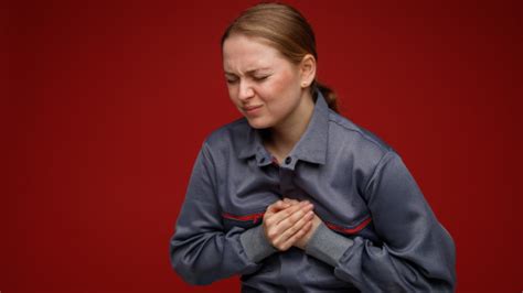 Signs Your Artery Is Blocked Heres How To Prevent Heart Attacks Healthshots