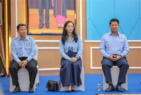 ស ស យ ក ខេត្តកណ្តាលបានរៀបចំពិធីប្រកាសទទួលស្គាល់ ប្រធានគណៈកម្មាធិការខេត្ត