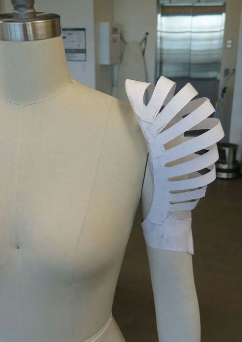 Пин от пользователя Asdasd на доске 混沌之心 в 2025 г Идеи костюмов Наряд для танца Диадема