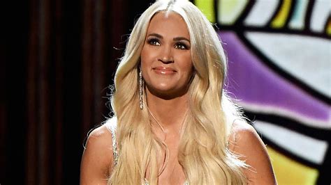 Carrie Underwood Stuns In Leg Lengthening Mini Dress For Major