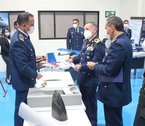 El Comandante General De La Fuerza Aérea Ecuatoriana Participó En La