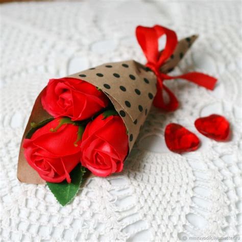 Букетик из мыльных роз в ассортименте в интернет магазине на Ярмарке Мастеров Съедобные букеты