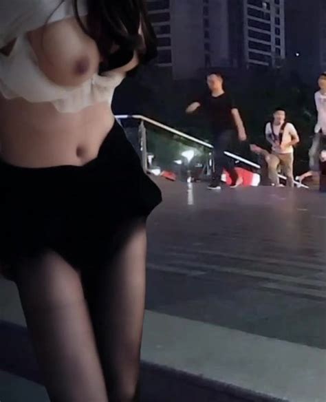 Chinese Girl Got Caught Public Exposing Xhamster