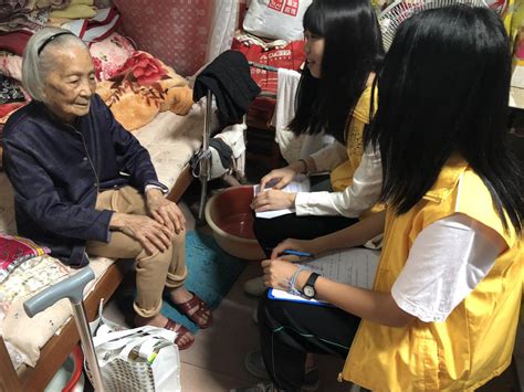 【市桥街中北片社工站】“走进社区，传递爱心”青少年志愿者入户探访活动 项目动态 广州市广爱社会工作服务中心