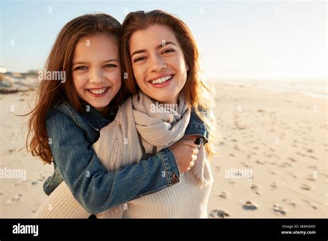 Mother Son Beach Sunset Hi Res Stock Photography And Images Alamy