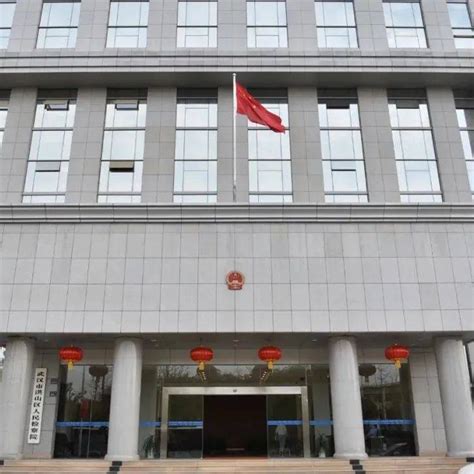 男子声音酷似周姓歌手女子砸240万助他出道 李某 女士 周深