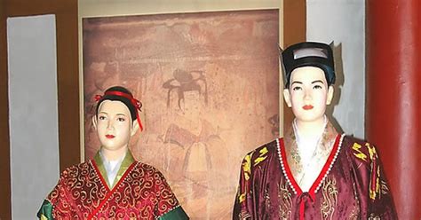 北 고구려 의상 복원 전시